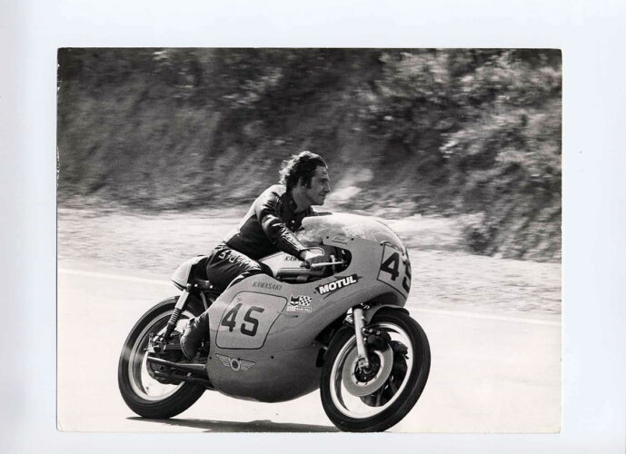 1970 Kawasaki H1R 500 - Motorcycle Classics